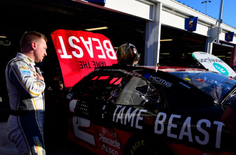 @nascarcasm recaps Kansas playoff weekend in photos - NASCAR.com