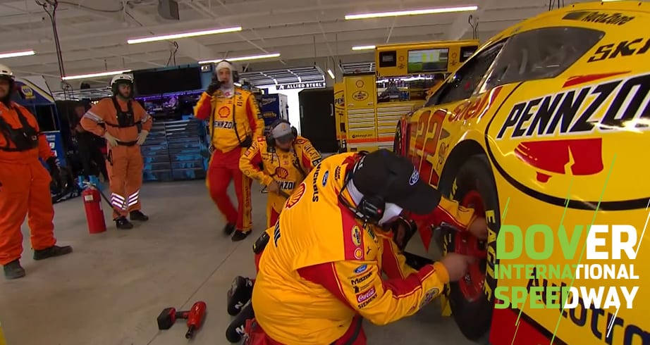 Joey Logano has rear axle issue before Dover start | NASCAR.com