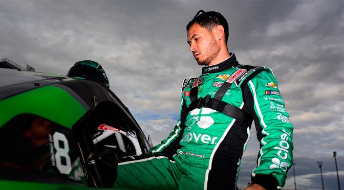 Kyle Larson racing through pain of broken rib | NASCAR.com