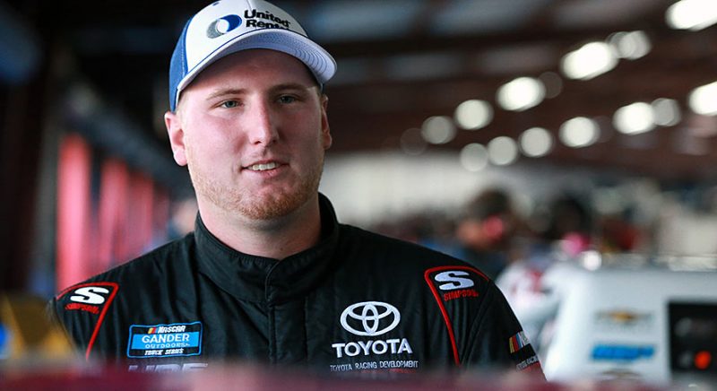 Austin Hill to return to HRE No. 16 in 2020 | NASCAR.com