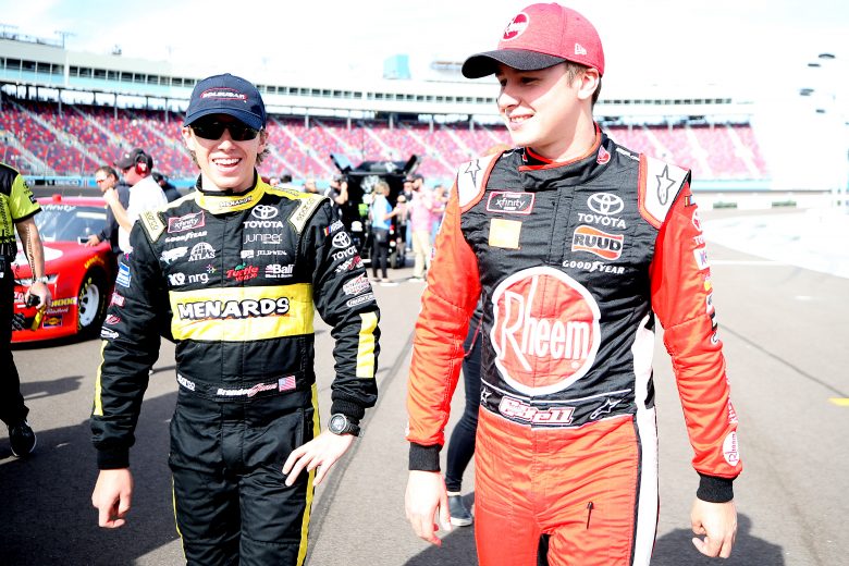 Photo gallery: At-track photos from Phoenix | NASCAR.com