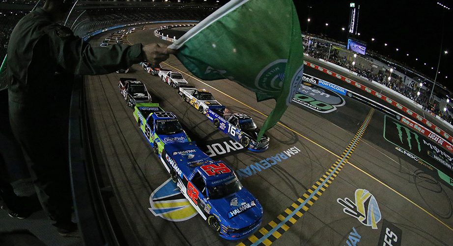 Photo gallery: At-track photos from Phoenix | NASCAR.com