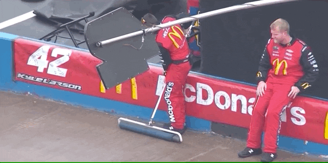 Best GIFs of 2019, Part 3: Crew members | NASCAR.com