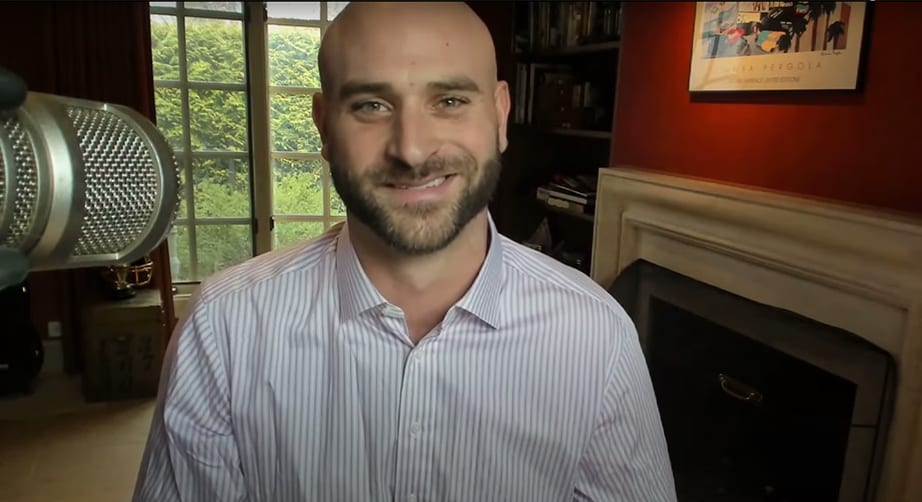 Why NFL Pro Bowler Kyle Long immersed himself in iRacing | NASCAR