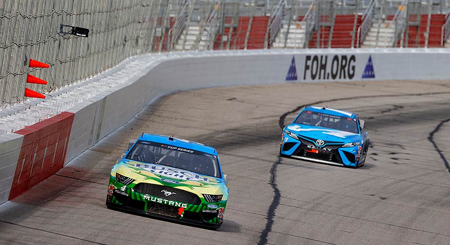 Harvick continues Atlanta Motor Speedway dominance | NASCAR