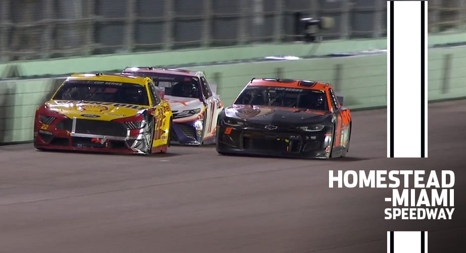 Hard racing: Logano races Elliott hard two laps down | NASCAR