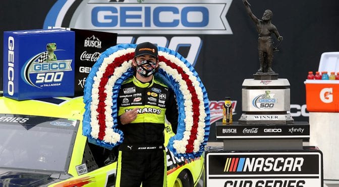 Ryan Blaney edges Ricky Stenhouse Jr. in Talladega OT thriller | NASCAR