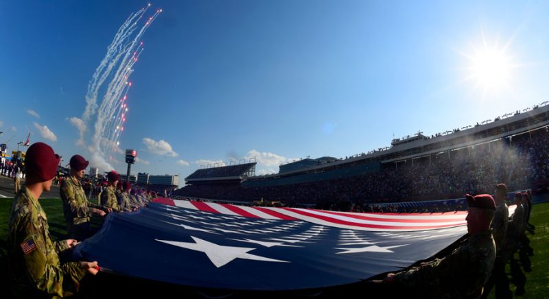 Nascar To Honor Frontline Military Heroes In Nascar Salutes Nascar