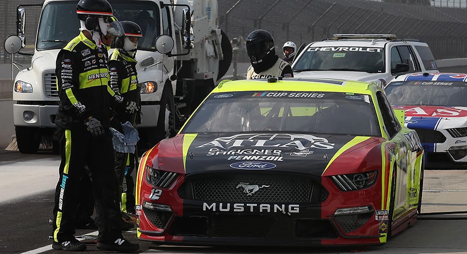 Team Penske tire changer recovering at home with leg injury | NASCAR