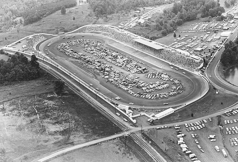 NASCAR's past on dirt tracks in black-and-white, color photos | NASCAR
