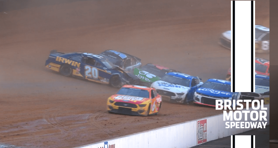 Kyle Larson, Christopher Bell sustain heavy damage in crash | NASCAR