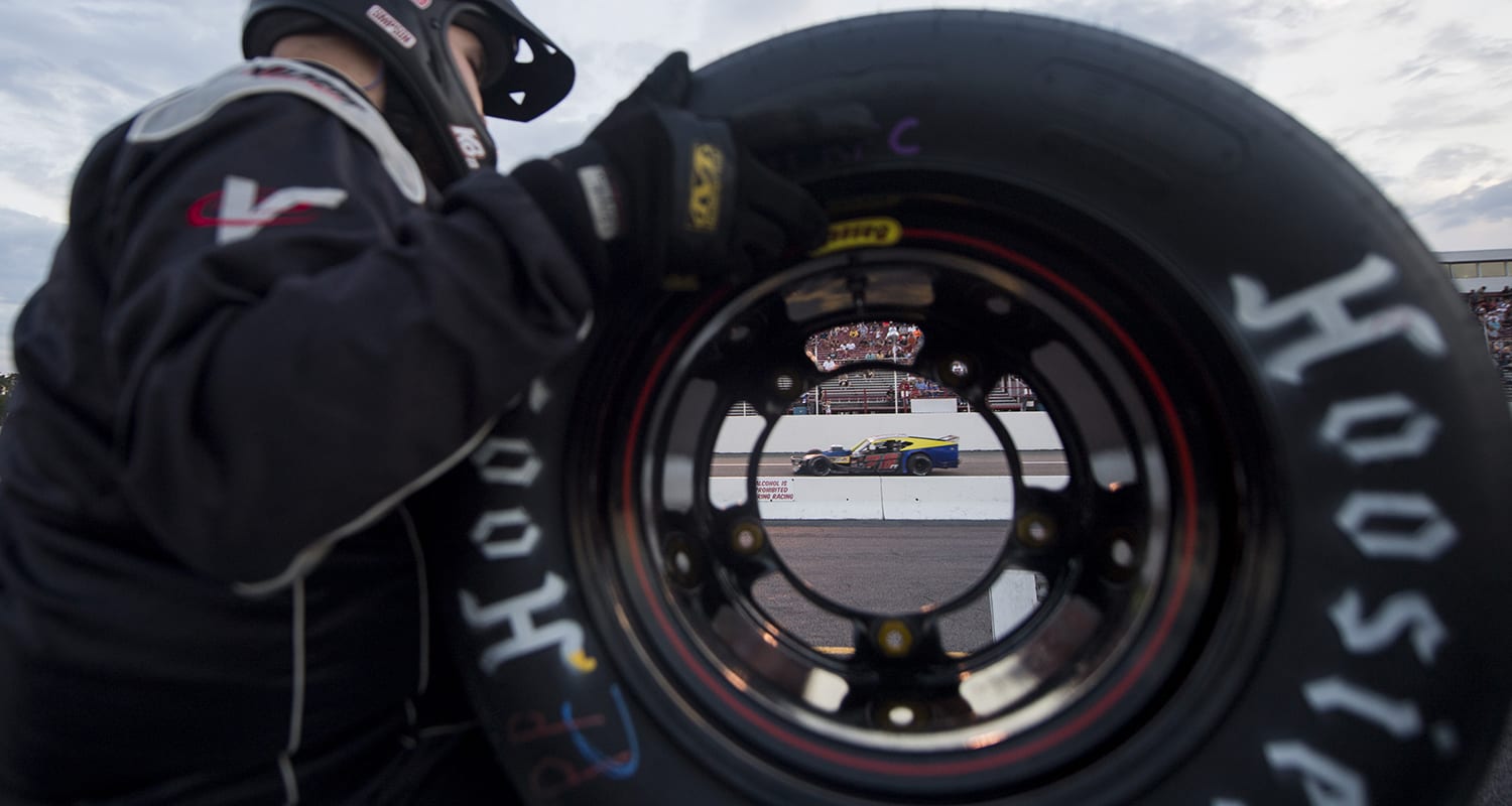Whelen Modified Tour teams to carry Fallen Heroes names on roof decals ...