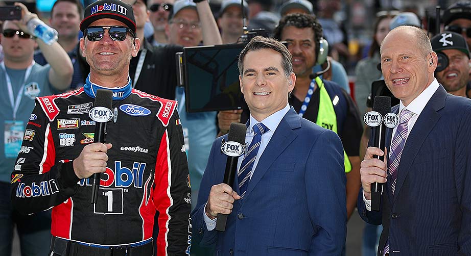 Clint Bowyer reflects on first year in FOX Sports booth | NASCAR