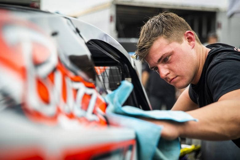 Buzz Chew Chevrolet Cadillac 200 at Riverhead Raceway | NASCAR