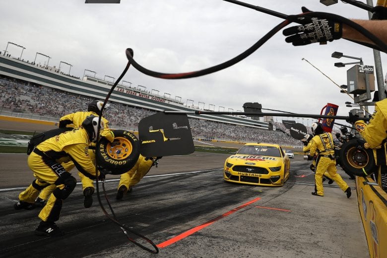 Fastest pit crews of 2021 based on average four-tire stop times | NASCAR