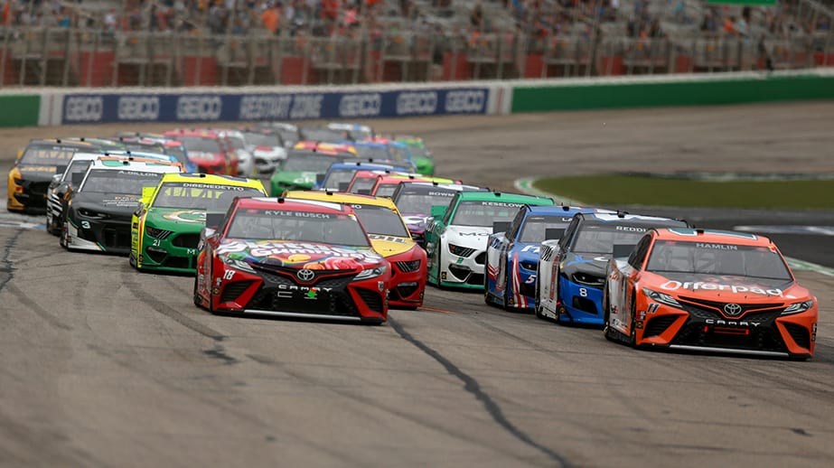 GEICO Restart Zone: Lane choices at Atlanta Motor Speedway | NASCAR