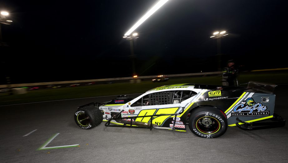 Whelen Modified Tour championship battle heats up with four races to go ...