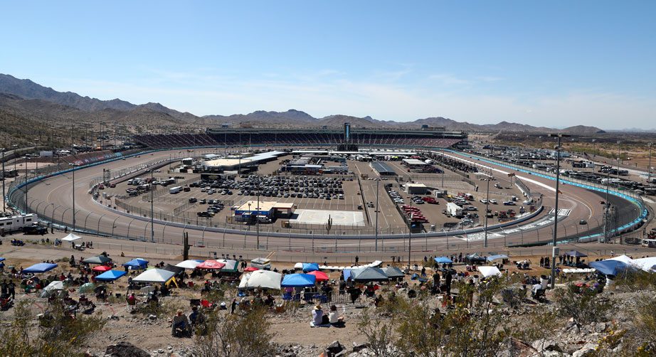 Phoenix Raceway announces sellout for Cup Series title race | NASCAR