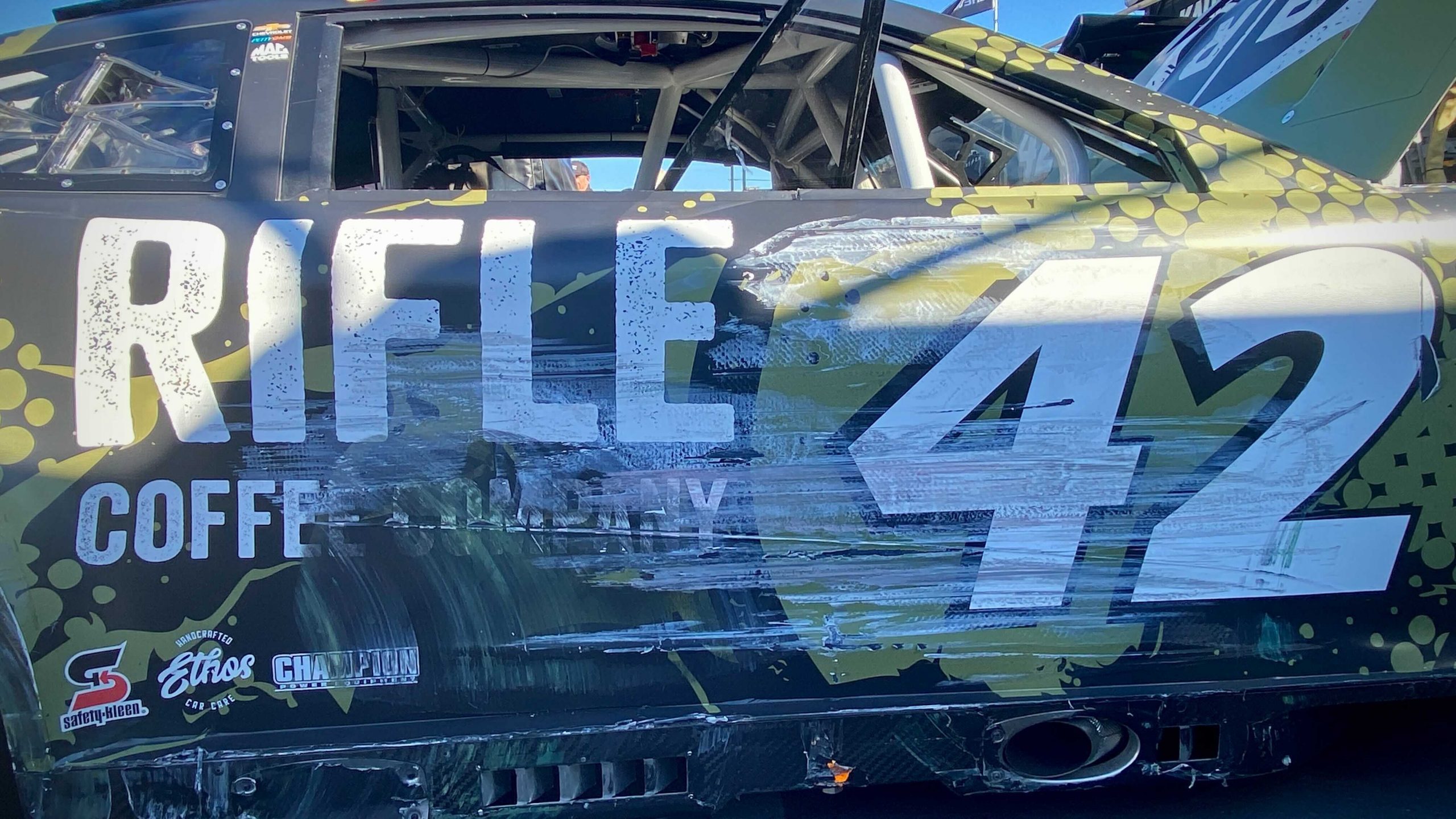 Action heats up in LA: See car carnage at the Clash | NASCAR
