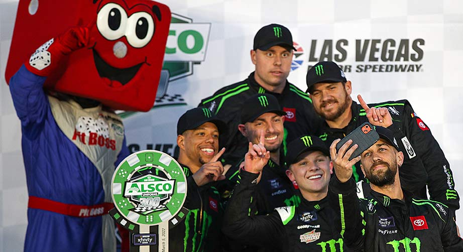 Late Vegas vroom lifts Ty Gibbs to his first Xfinity win of 2022 | NASCAR