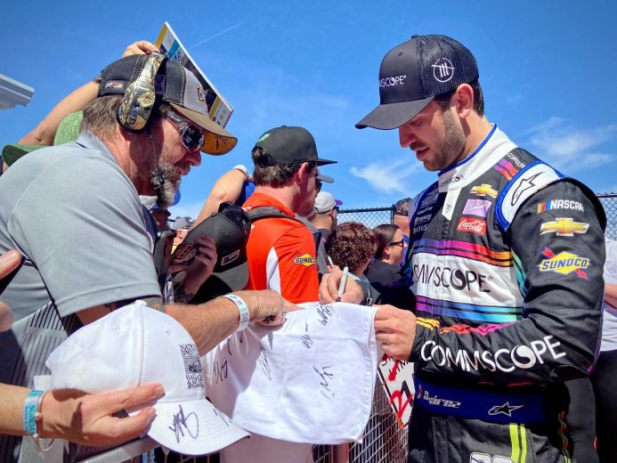 At-track photos: 2022 Phoenix spring weekend | NASCAR