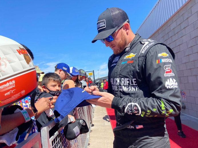 At-track photos: 2022 Phoenix spring weekend | NASCAR