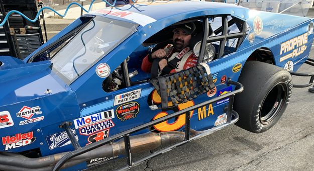 Two-time champion Donny Lia finds perfect time, situation for return to ...
