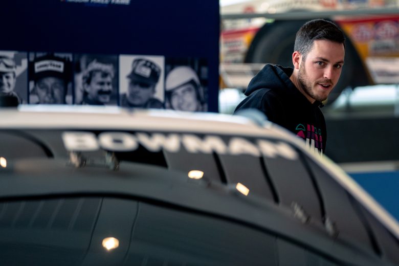 Bowman pays tribute to Mark Martin with Darlington scheme | NASCAR