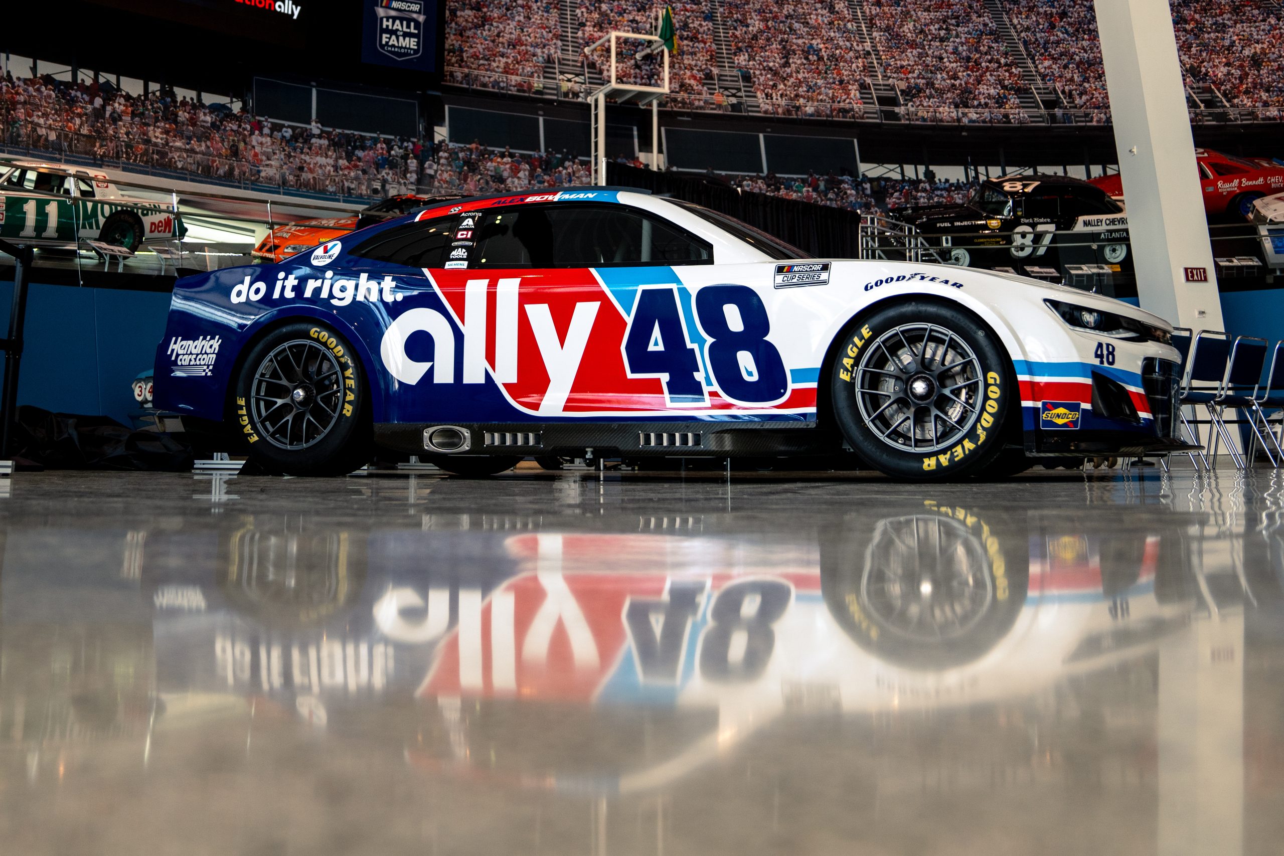 Bowman pays tribute to Mark Martin with Darlington scheme | NASCAR