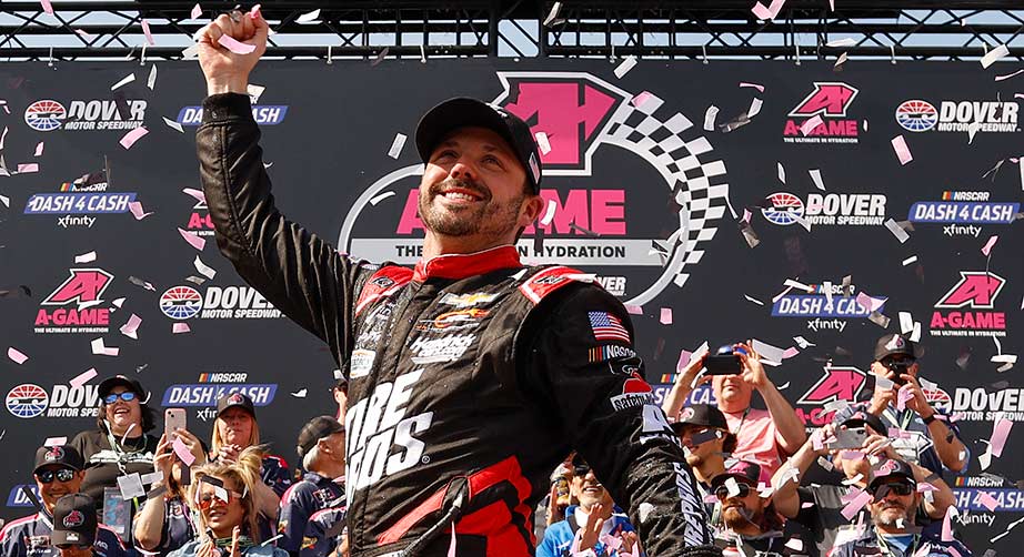 Josh Berry corrals Xfinity Series win in JRM romp at Dover | NASCAR