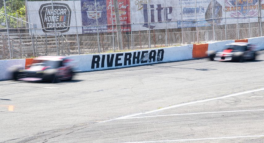 Baldwin, Evans & Jarzombek 77 at Riverhead Raceway: TV channel, live ...