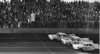 T. Taylor Warren named 2023 Squier-Hall Award recipient | NASCAR