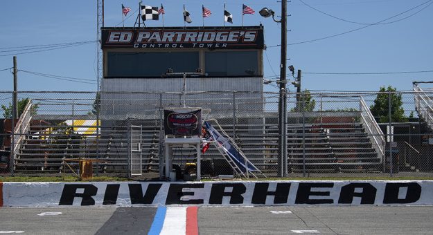 NASCAR and Riverhead Raceway announce fall race format change in ...