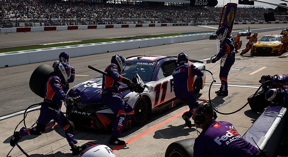 Denny Hamlin opens up on mid-playoffs pit-crew swap | NASCAR