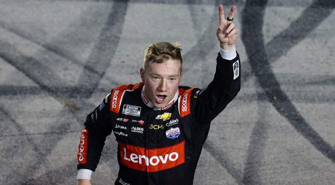 Tyler Reddick avoids Texas trouble, lands third Cup Series win | NASCAR
