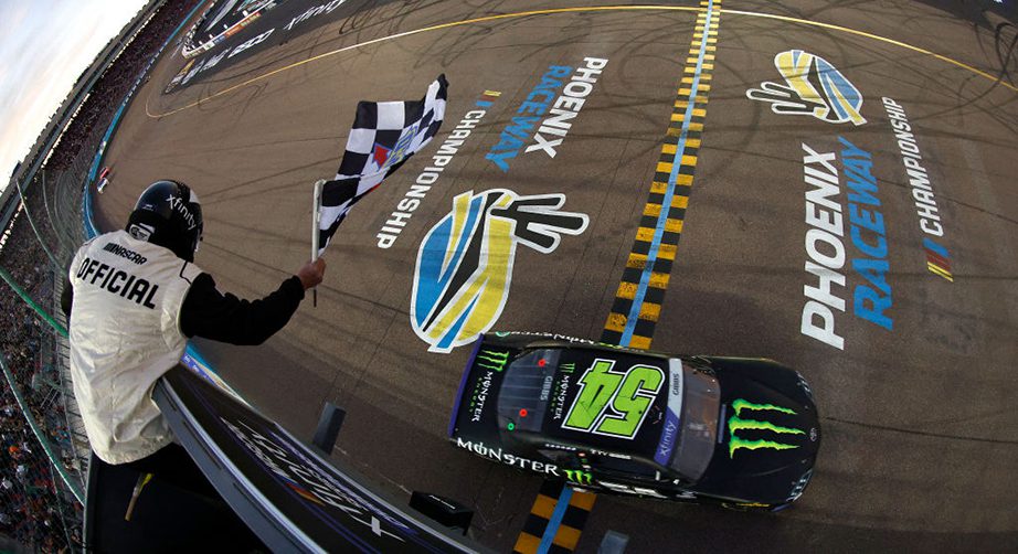 Ty Gibbs holds off Gragson to win Xfinity Series finale at Phoenix - NASCAR