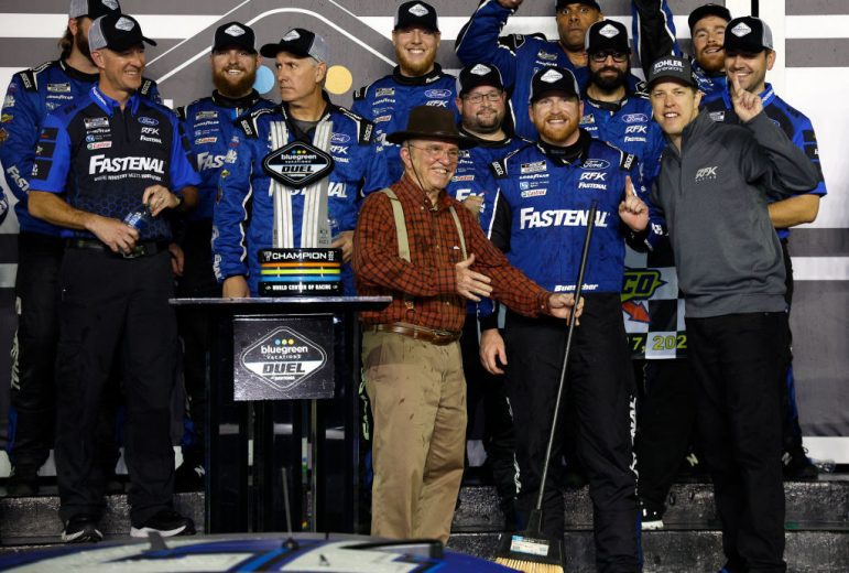 @nascarcasm: The most captionable photos from 2022 | NASCAR