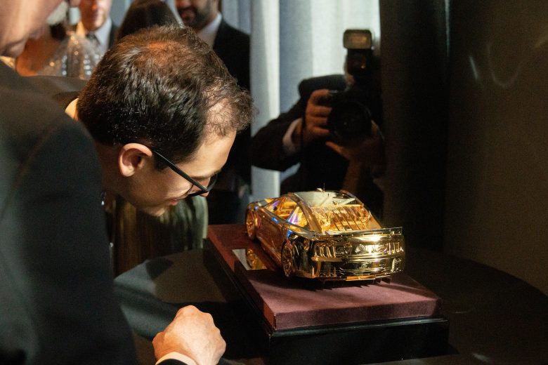 Best looks at the 2022 Goodyear gold car - NASCAR
