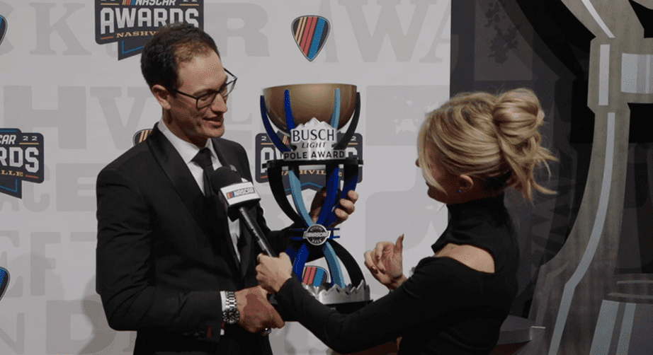 Logano credits Busch Light Pole Award to team effort | NASCAR