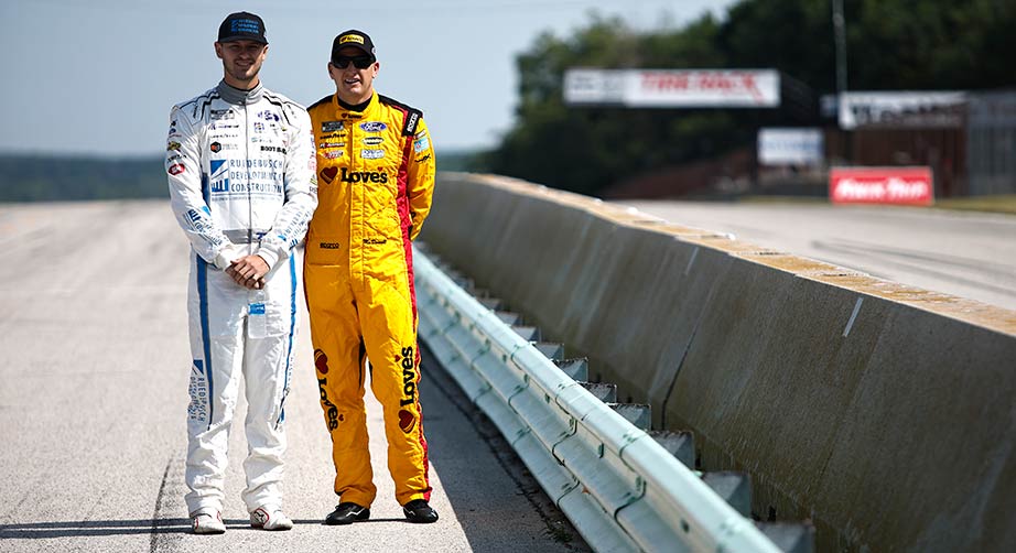 McDowell, Gilliland return to Front Row lineup in 2023 | NASCAR