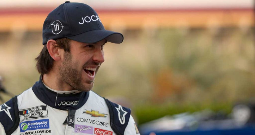 Daniel Suárez signs extension with Trackhouse Racing | NASCAR