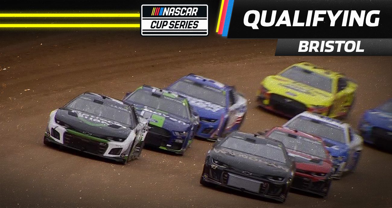 Kyle Larson slides to P1 in Heat 3 at Bristol - NASCAR