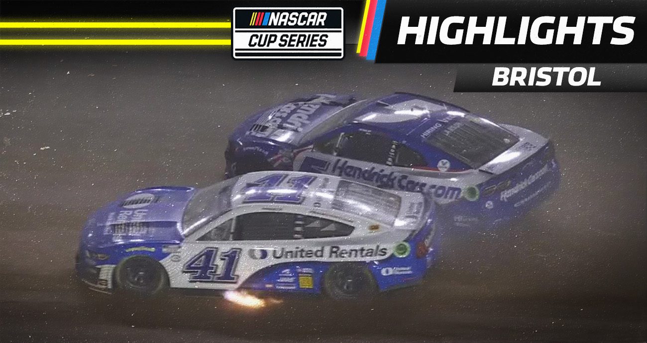 Larson and Preece wreck in Turn 1 after lap-long dogfight | NASCAR