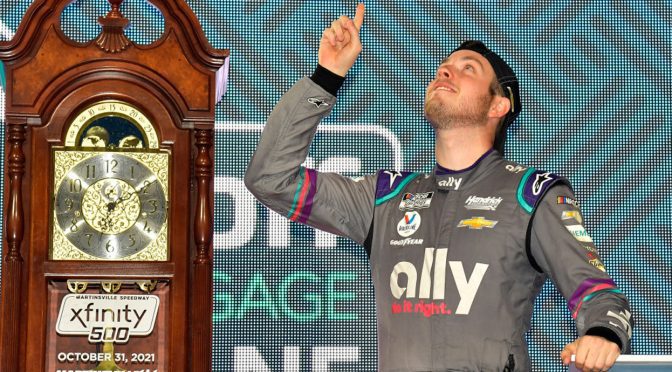 The story behind Martinsville's grandfather clock | NASCAR
