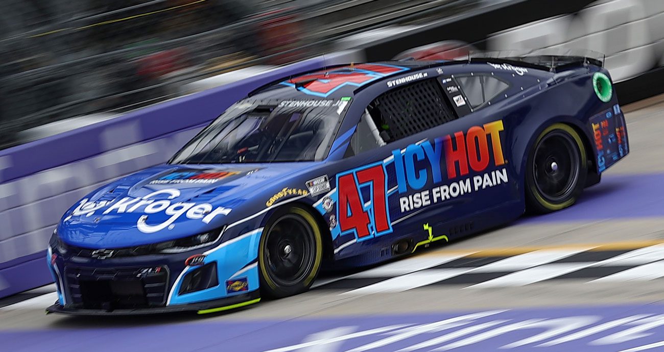 Stenhouse Jr. rides high into Dover; team eyes more - NASCAR