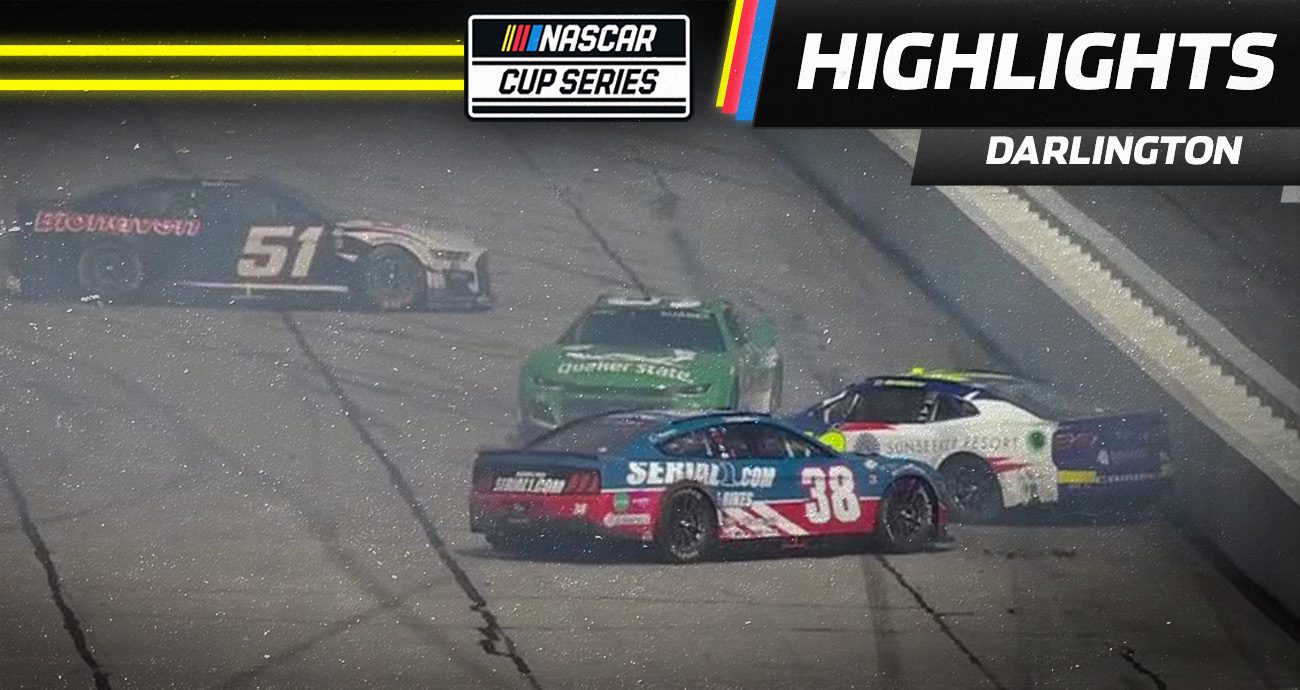 Tire problem from Erik Jones causes big wreck | NASCAR