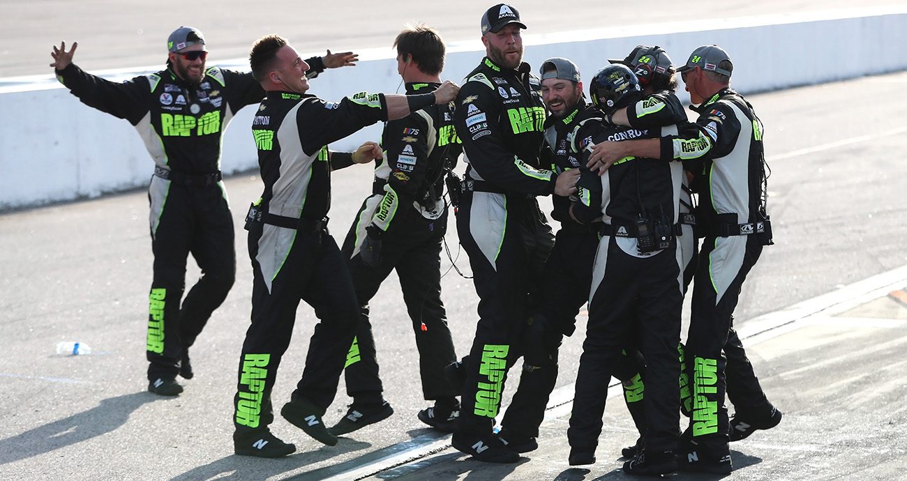 No. 24 car hot at the right time: 'Look out, we're coming' | NASCAR