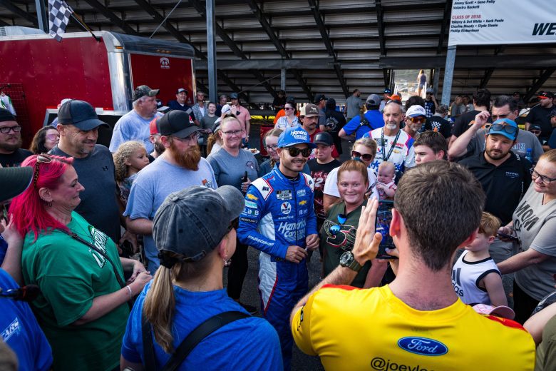 Kyle Larson joins CARS Tour field at Caraway Speedway - Official Site ...