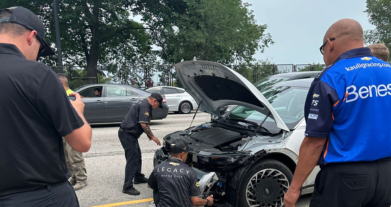 NASCAR crew members help following Chicago wreck | NASCAR