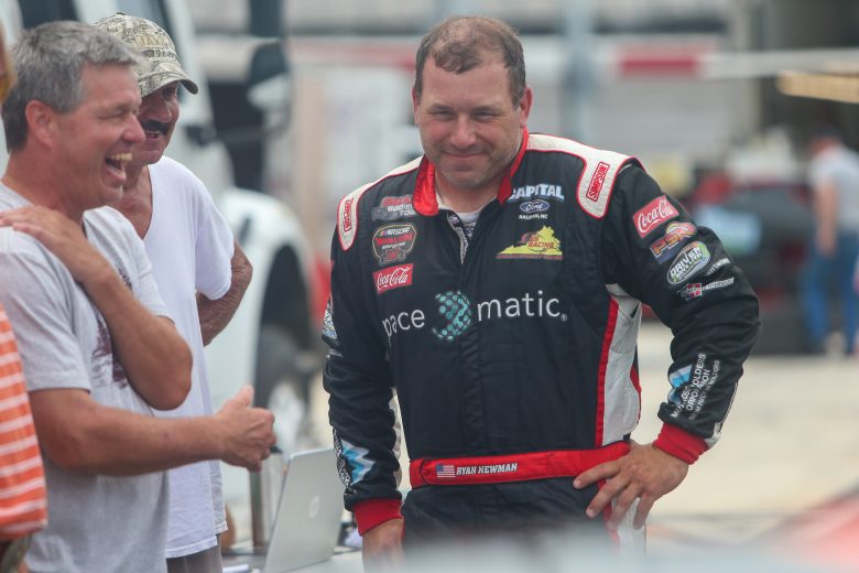 Ryan Preece and Ryan Newman take part in Whelen Modified Tour tire test ...